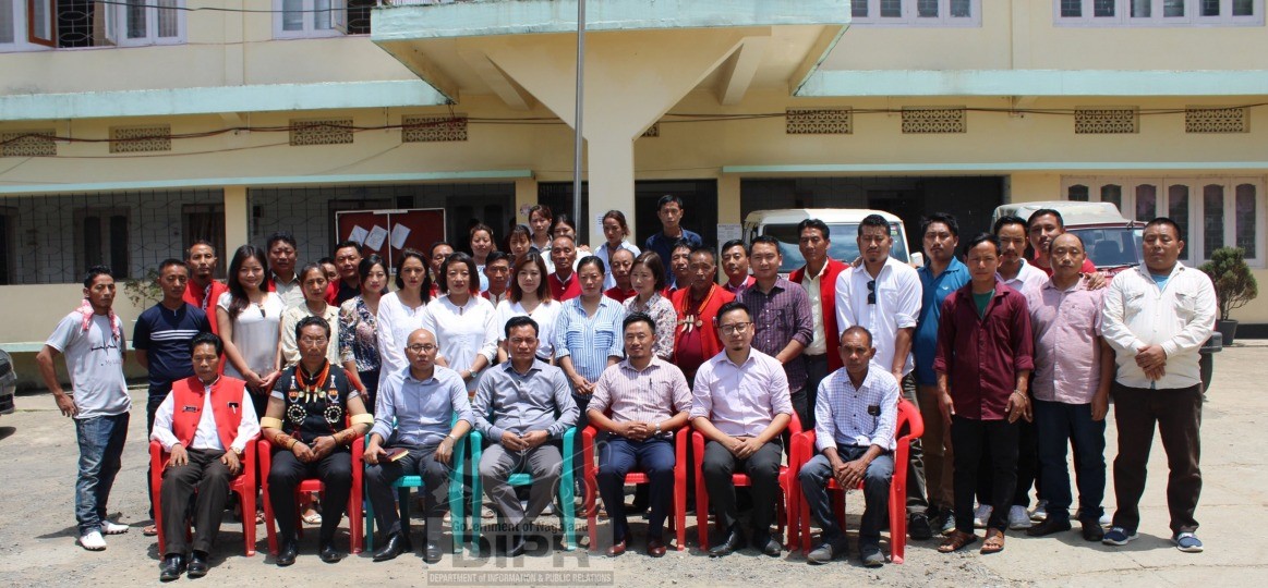TUENSANG BIDS FAREWELL TO OUTGOING DC | DIPR Nagaland-Department of Information & Public ...